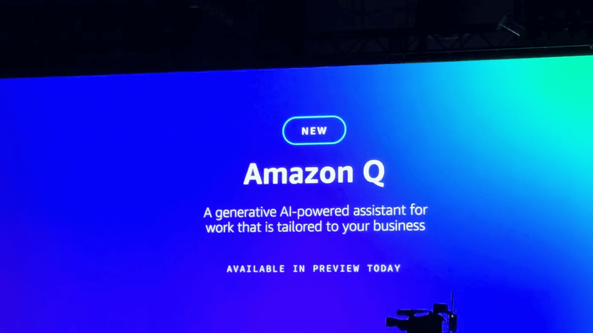Amazon Unveils Q An AI-Powered Chatbot